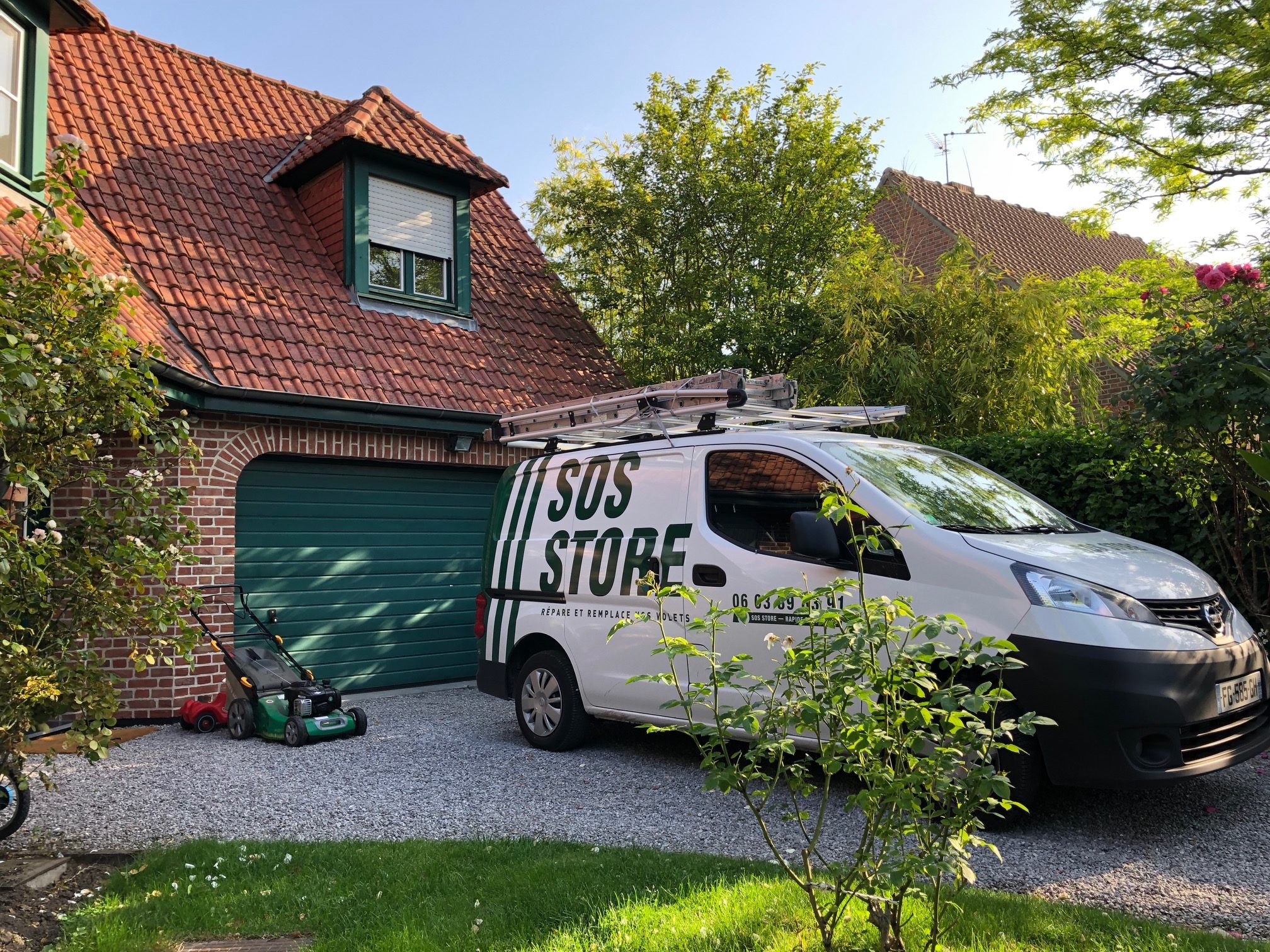 Porte de garage - SOS STORE - Lille Métropole - Devis Gratuit - RDV 48h